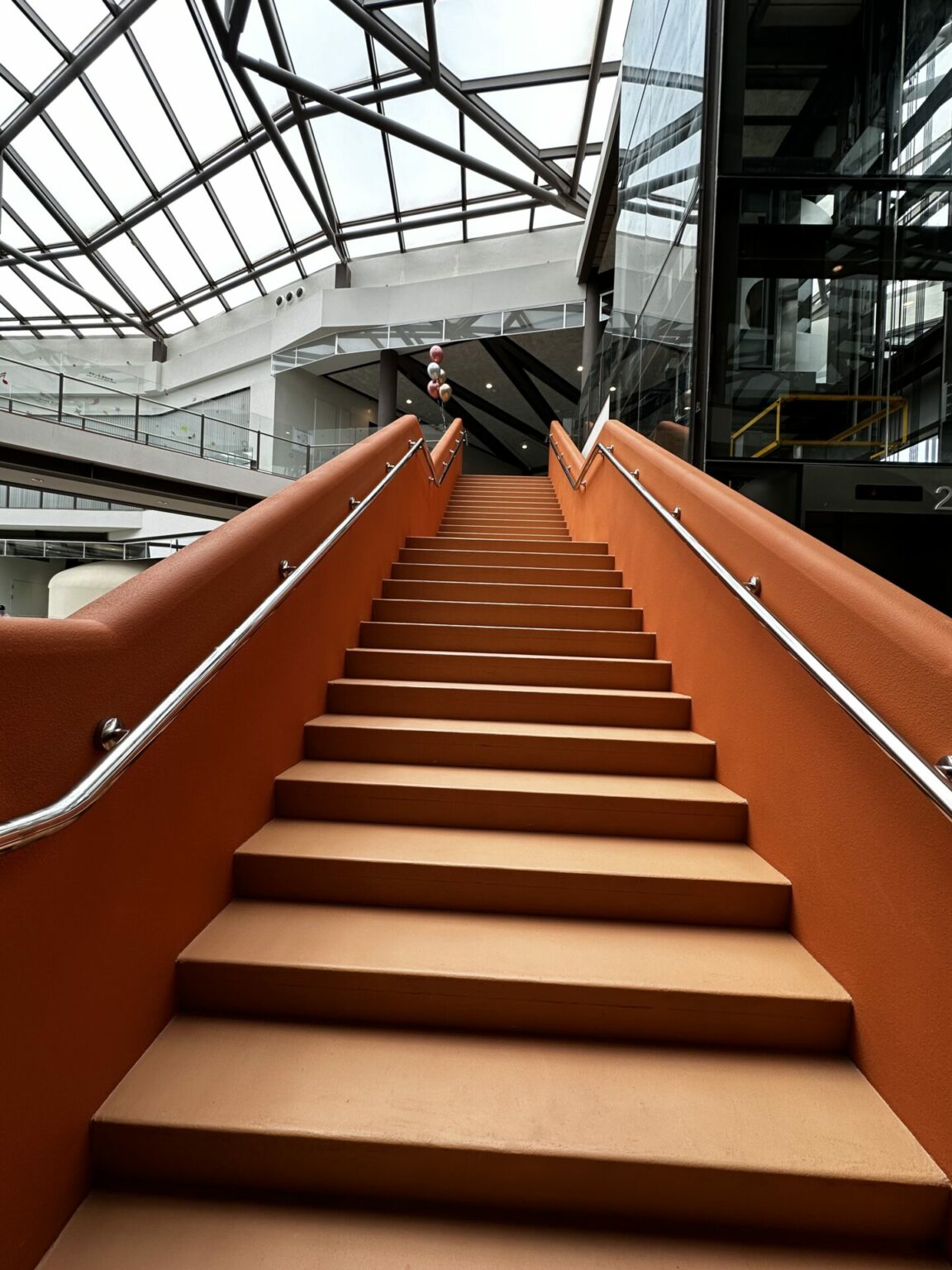 【77巧克力共和國】全台唯一巧克力工廠！門票優惠/遊園攻略/手作DIY懶人包，桃園新景點推薦 - 好好玩FUNIT 2026